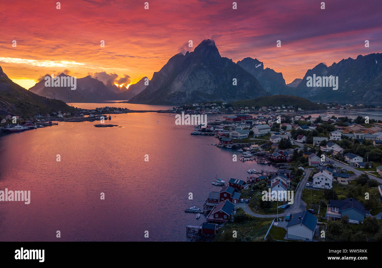 Reine at sunset hi-res stock photography and images - Alamy