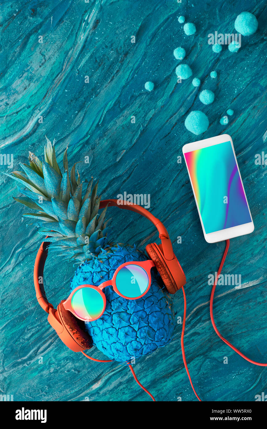 Music visualization hi-res stock photography and images - Alamy