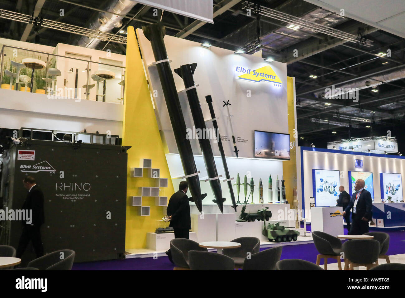 Elbit arms hi-res stock photography and images - Alamy