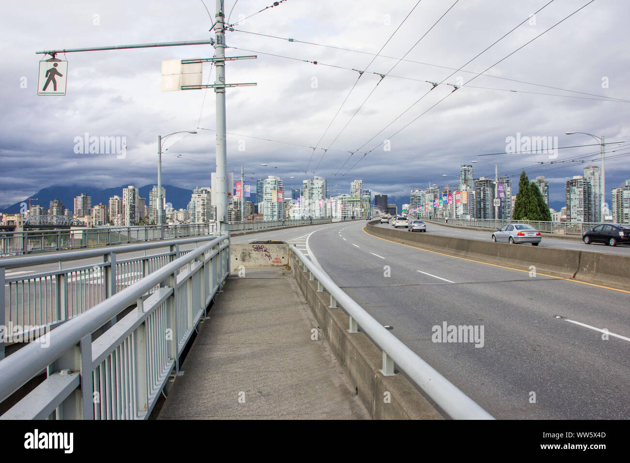 Bridge into the city of Vancouver, Canada Stock Photo - Alamy