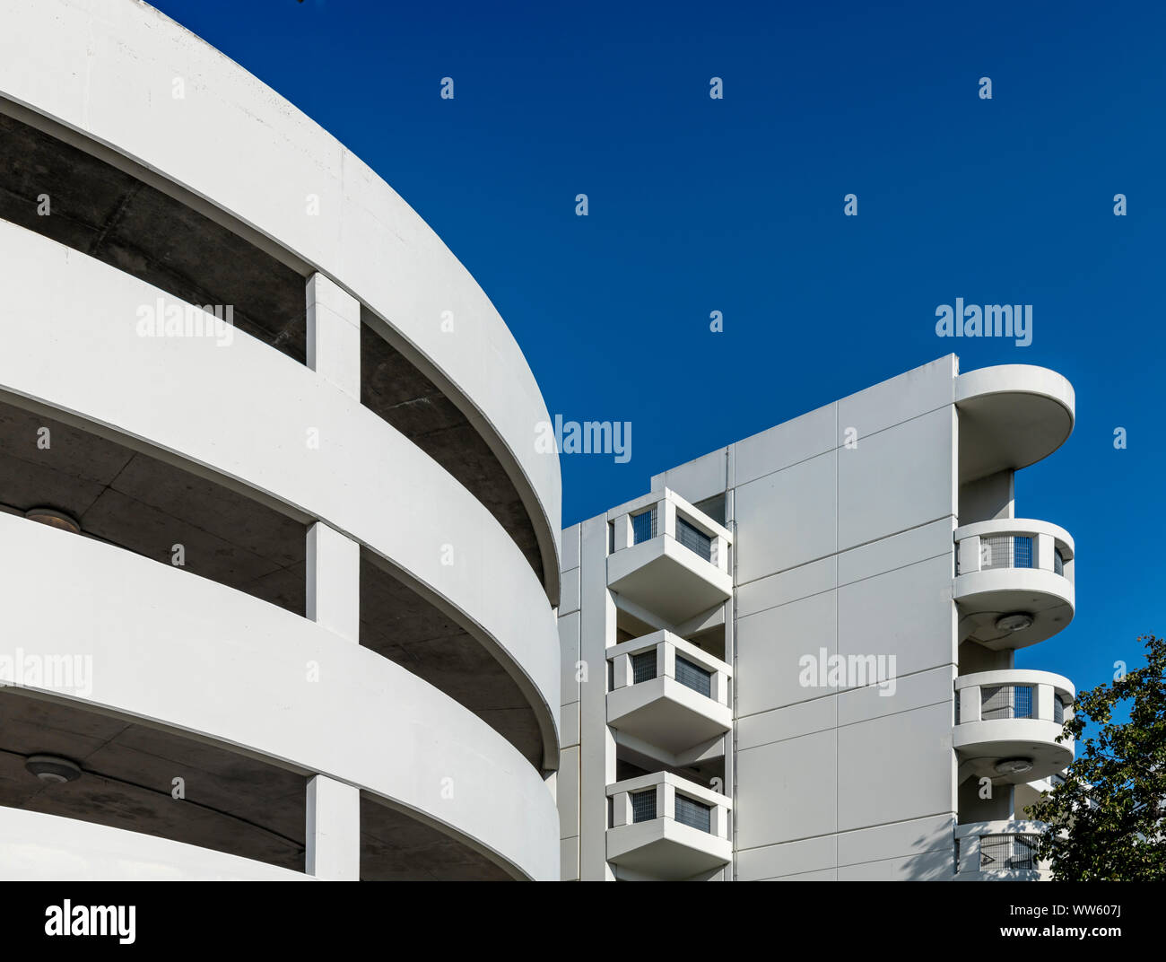 Spiral concrete ramp hi-res stock photography and images - Alamy