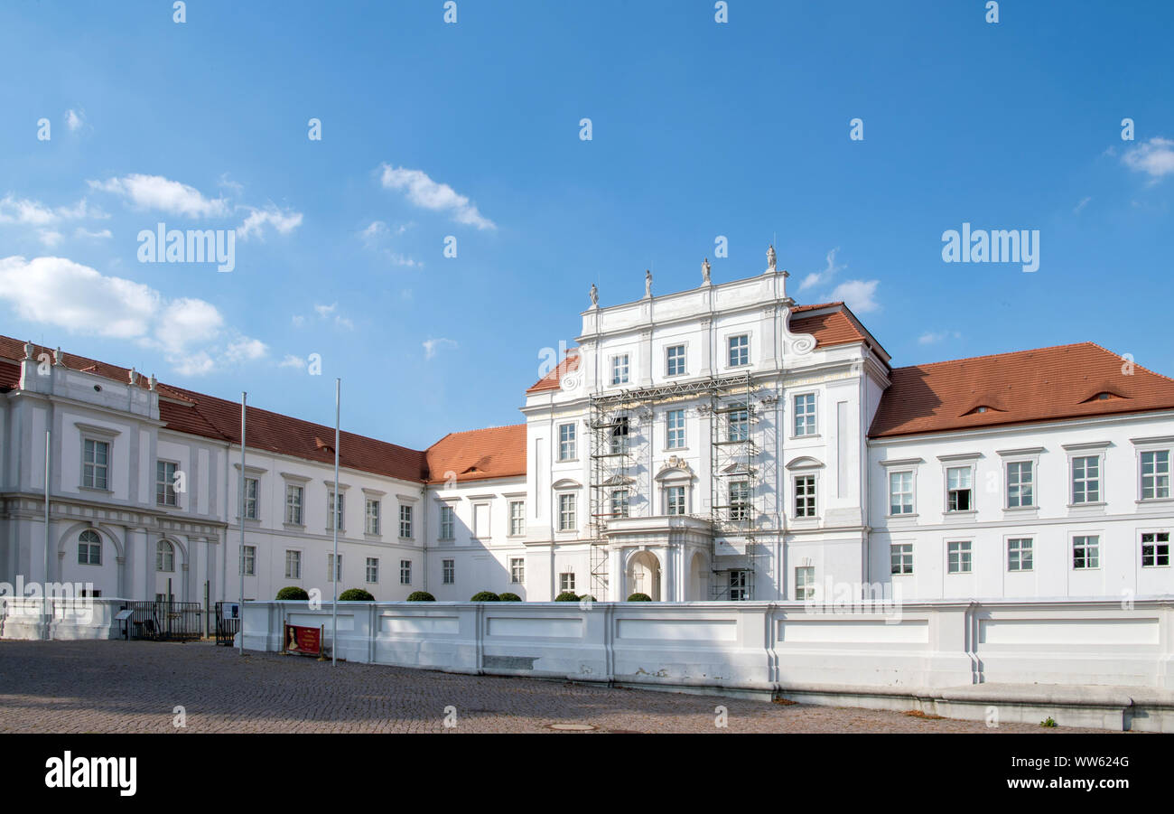 Oranienburg, Germany. 11th Sep, 2019. View to the castle Oranienburg ...