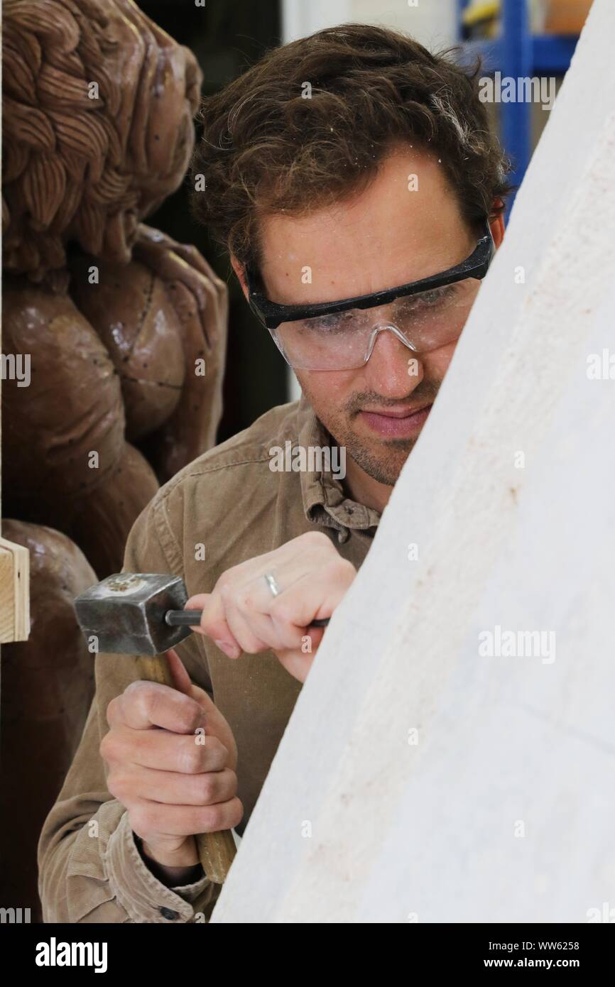 Stone masons mark hi-res stock photography and images - Alamy