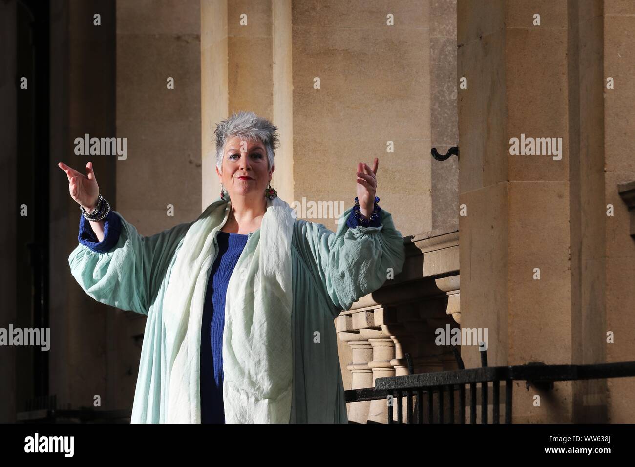 Lady story teller hi-res stock photography and images - Alamy