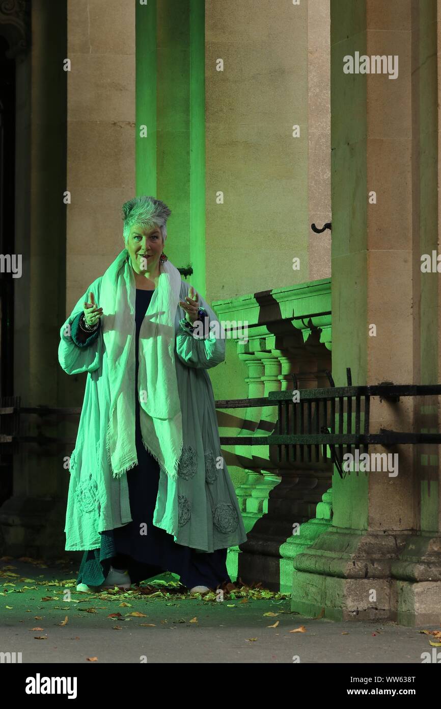 Lady story teller hi-res stock photography and images - Alamy