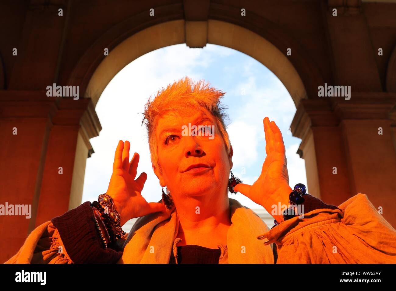 Lady story teller hi-res stock photography and images - Alamy