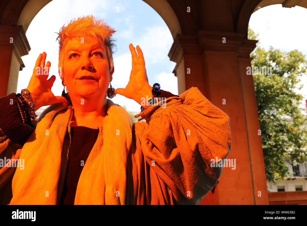 Lady story teller hi-res stock photography and images - Alamy