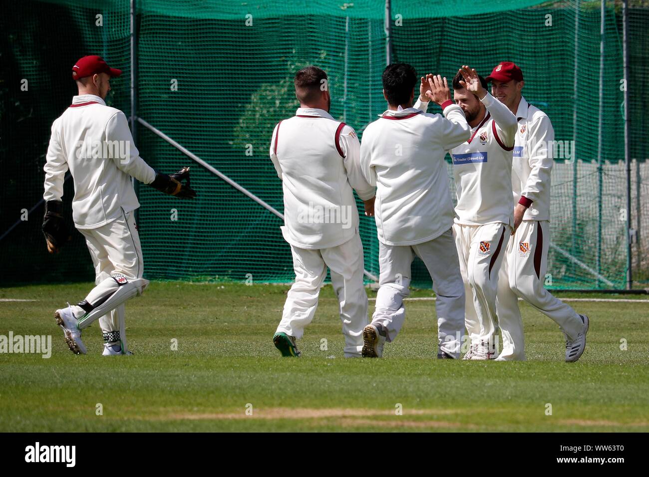 Cricket helmets hi-res stock photography and images - Alamy