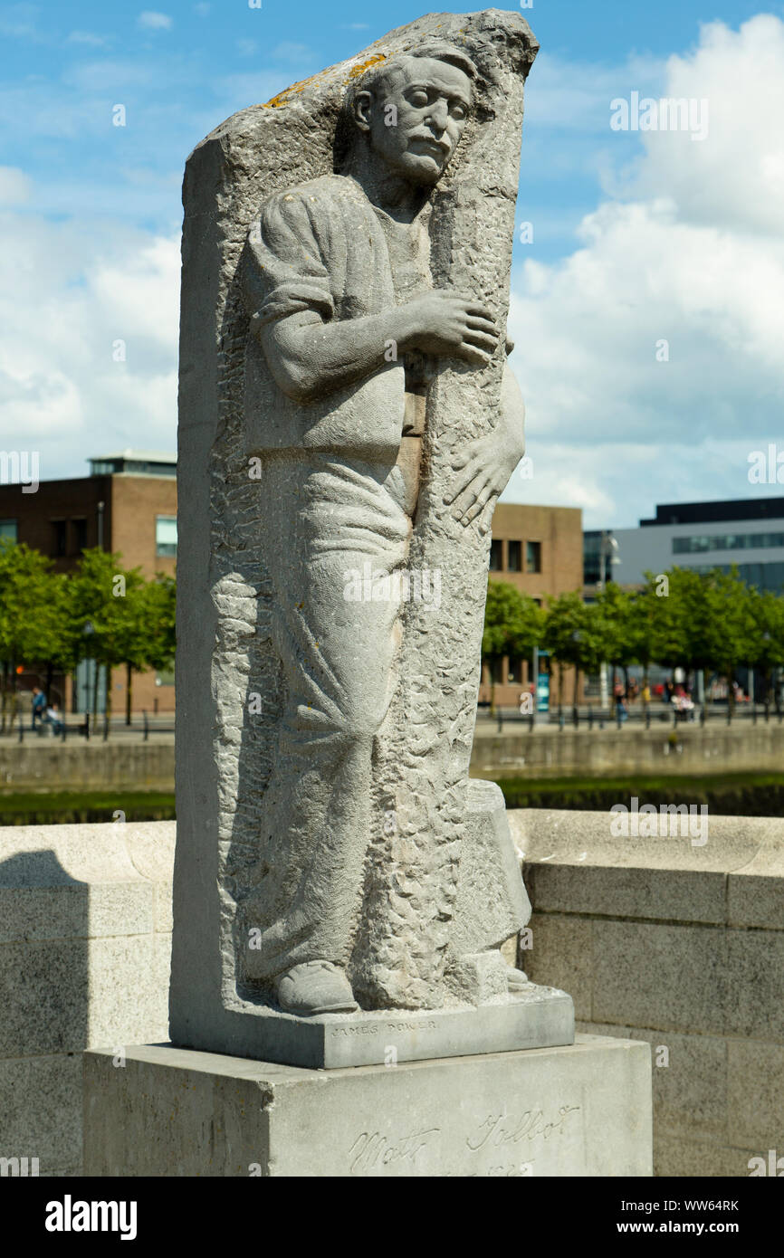 Statue of Matt Talbot (artist - James Power), Sir John Rogerson's Quay ...