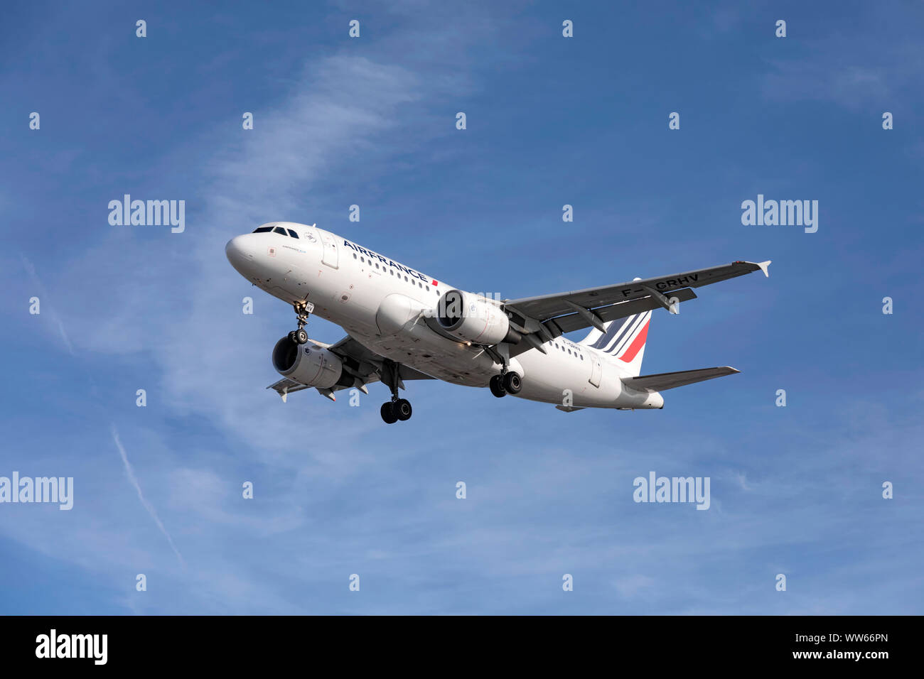 Modern air france airbus hi-res stock photography and images - Alamy