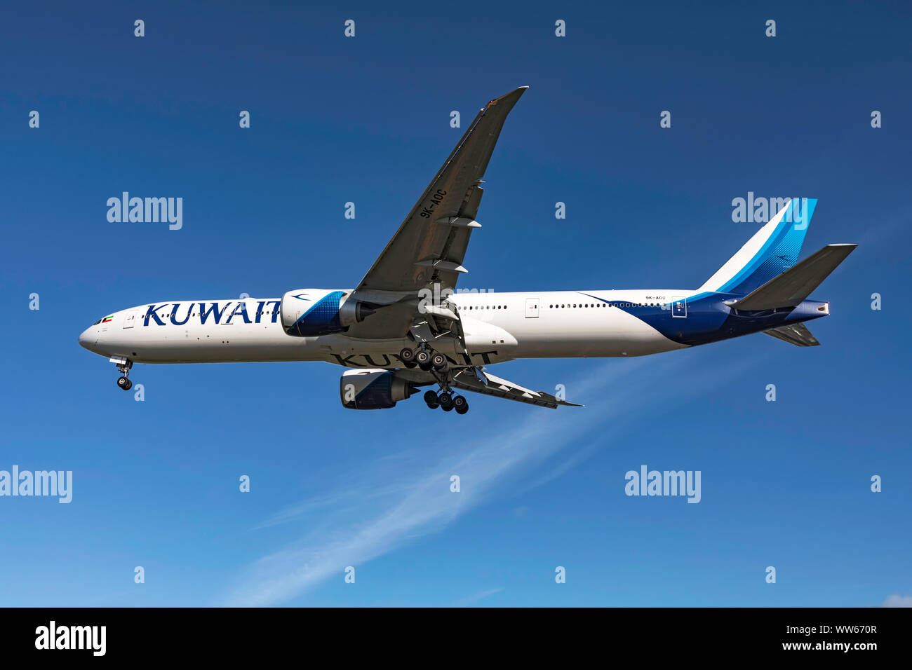 Boeing 777 of Kuwait airways Stock Photo - Alamy