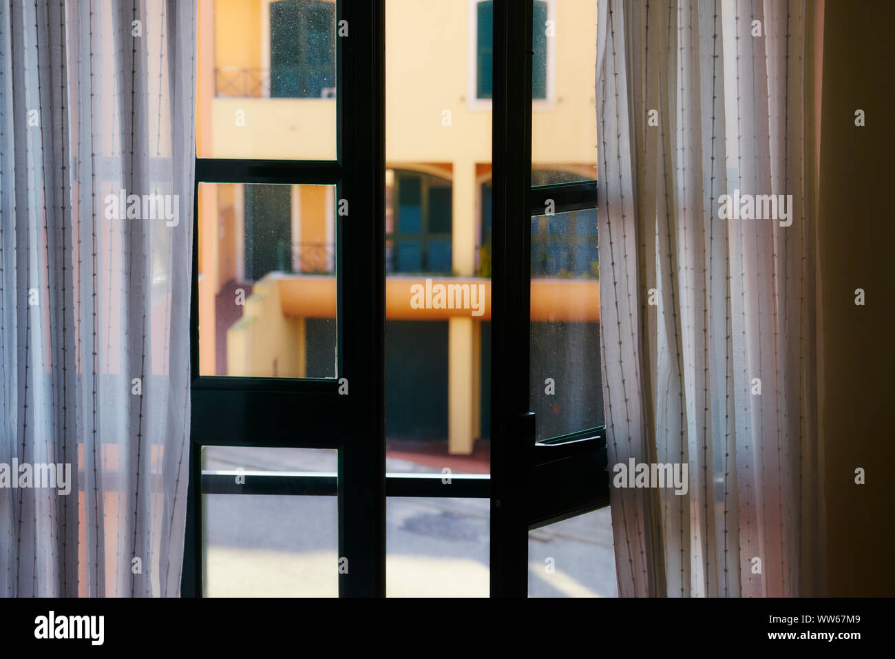 Open curtain hi-res stock photography and images - Alamy