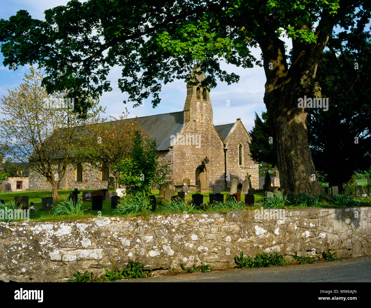 Llanarmon yn ial wales hi-res stock photography and images - Alamy