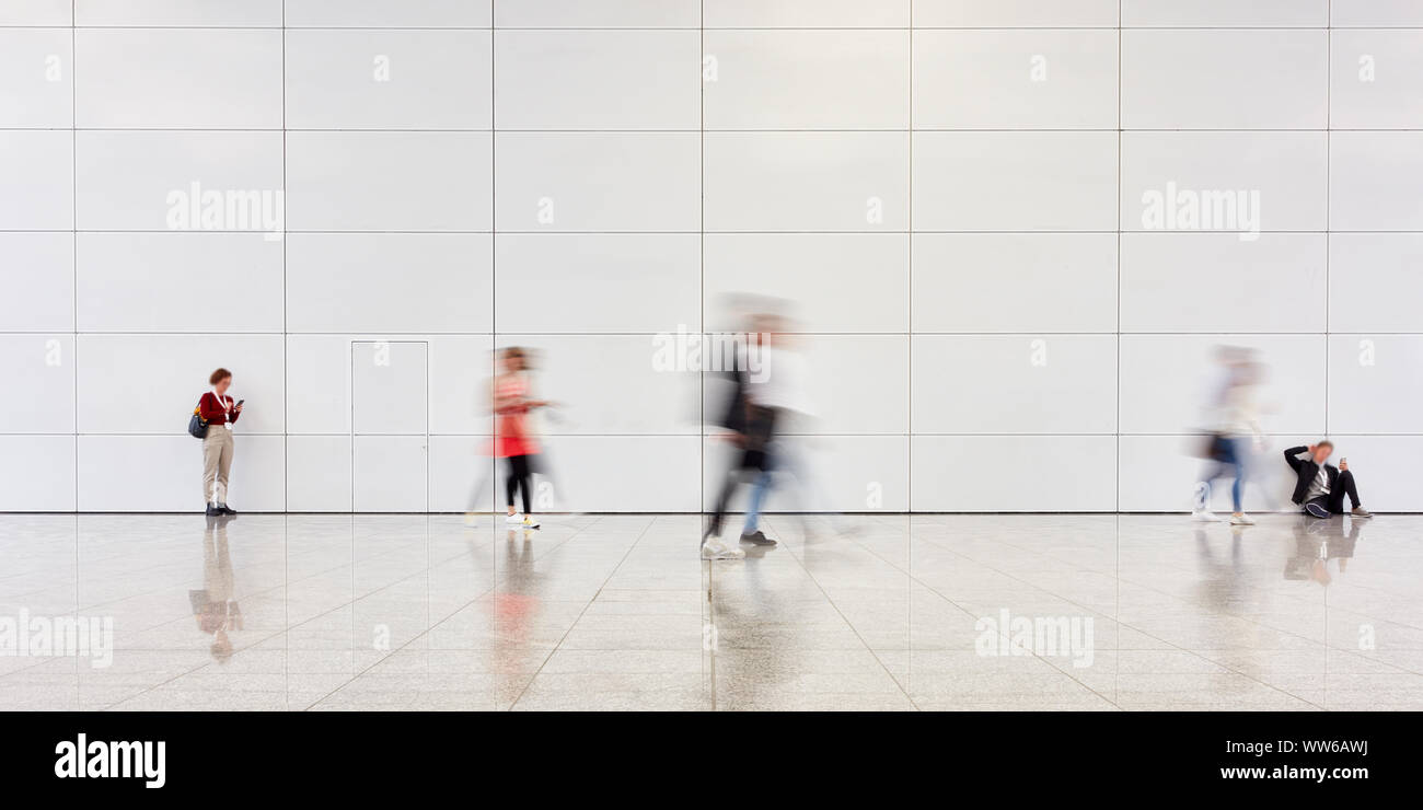 Lobby people hall hi-res stock photography and images - Alamy