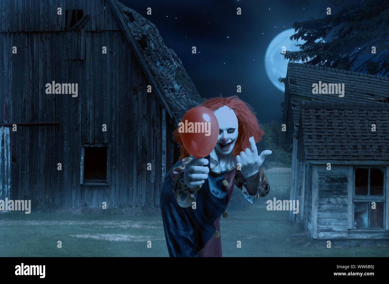 Scary scene hi-res stock photography and images - Alamy