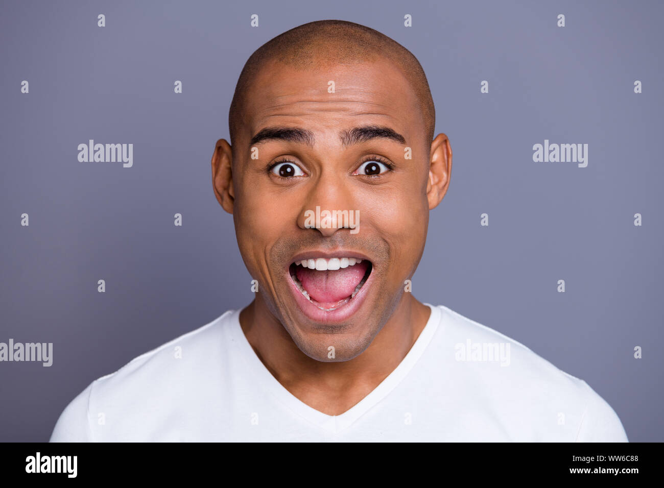 Close-up portrait of nice handsome attractive cheerful cheery crazy guy ...