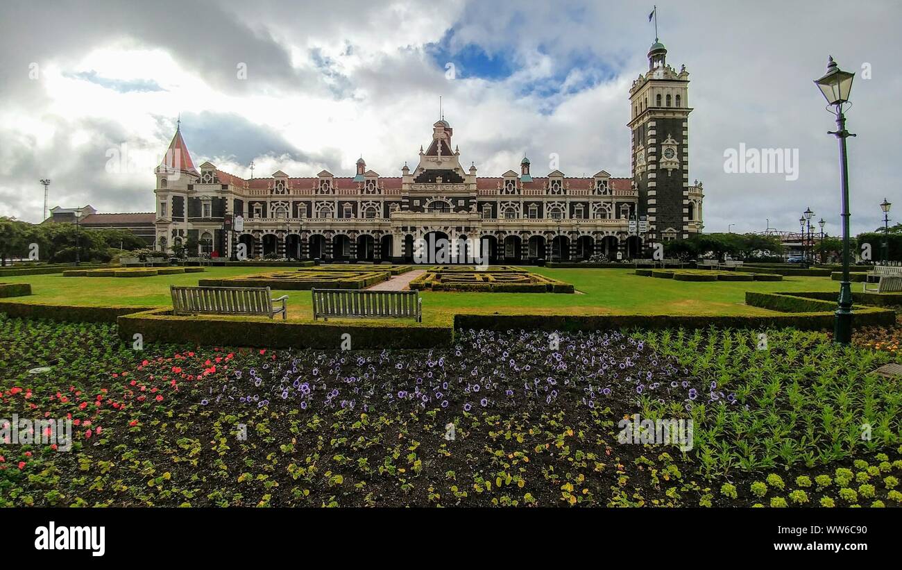 Dunedin art hi-res stock photography and images - Alamy