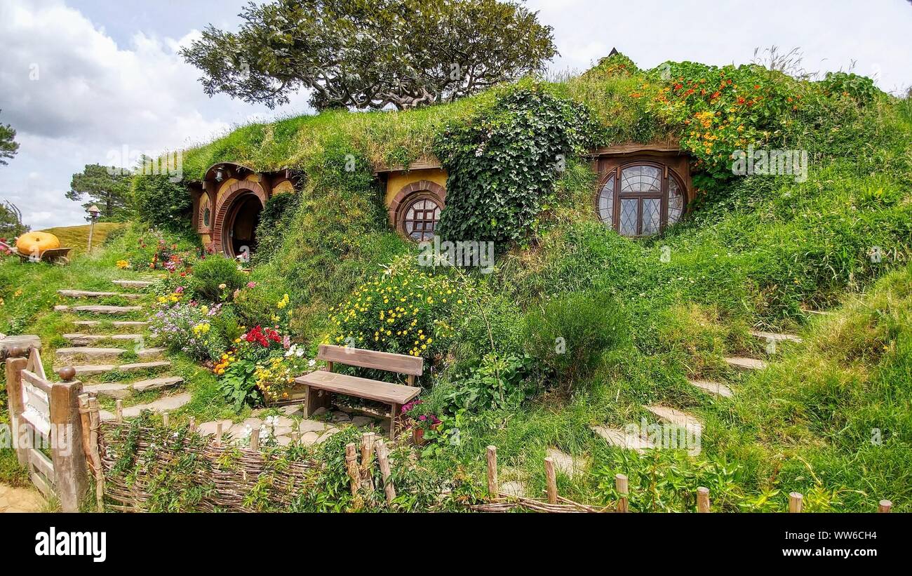 New Zealand, Hobbiton Movie Set Stock Photo - Alamy