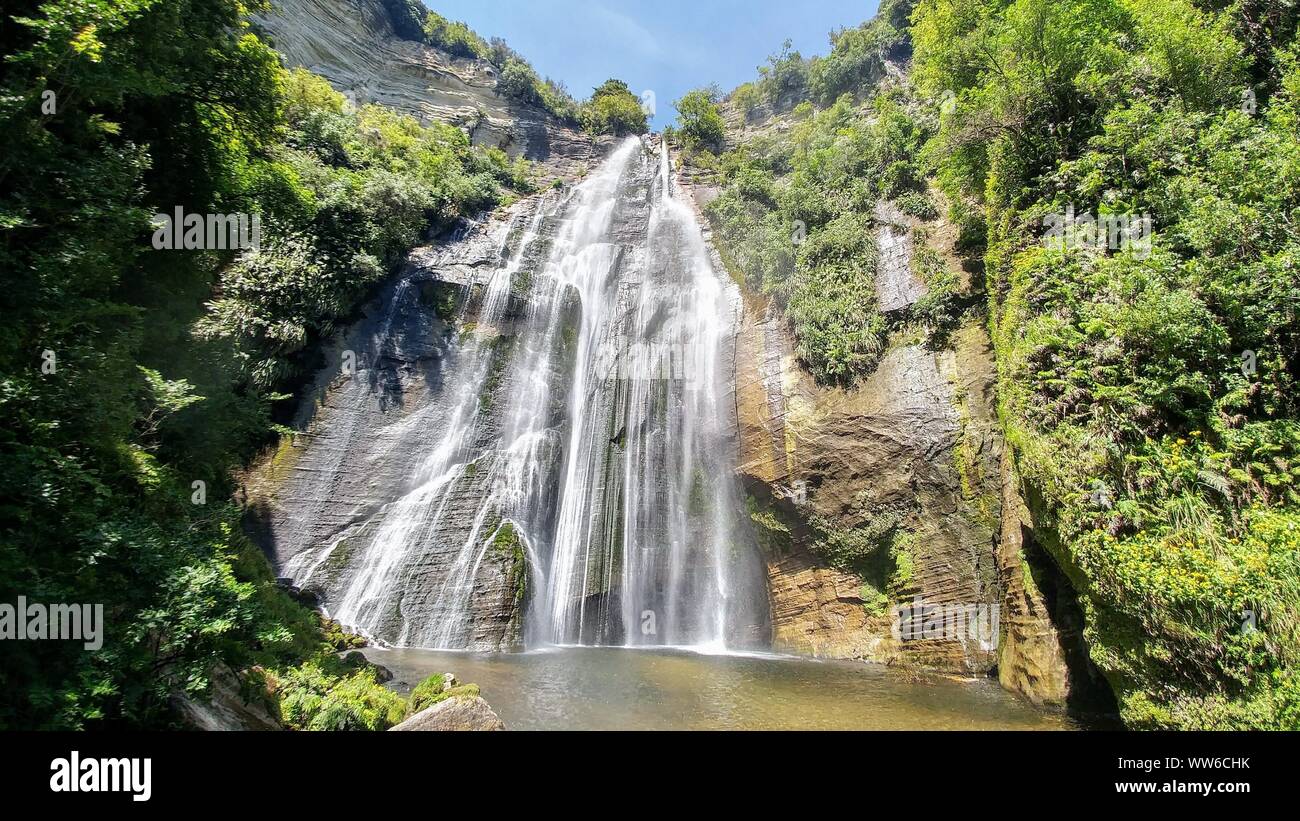 Shine falls new zealand hi-res stock photography and images - Alamy