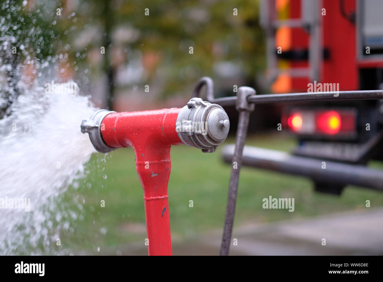 Fire hose couplings hi-res stock photography and images - Alamy