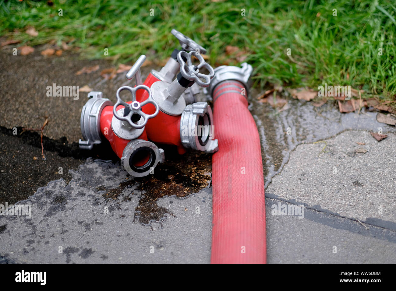 Fire extinguishing pipe connection unit Stock Photo - Alamy