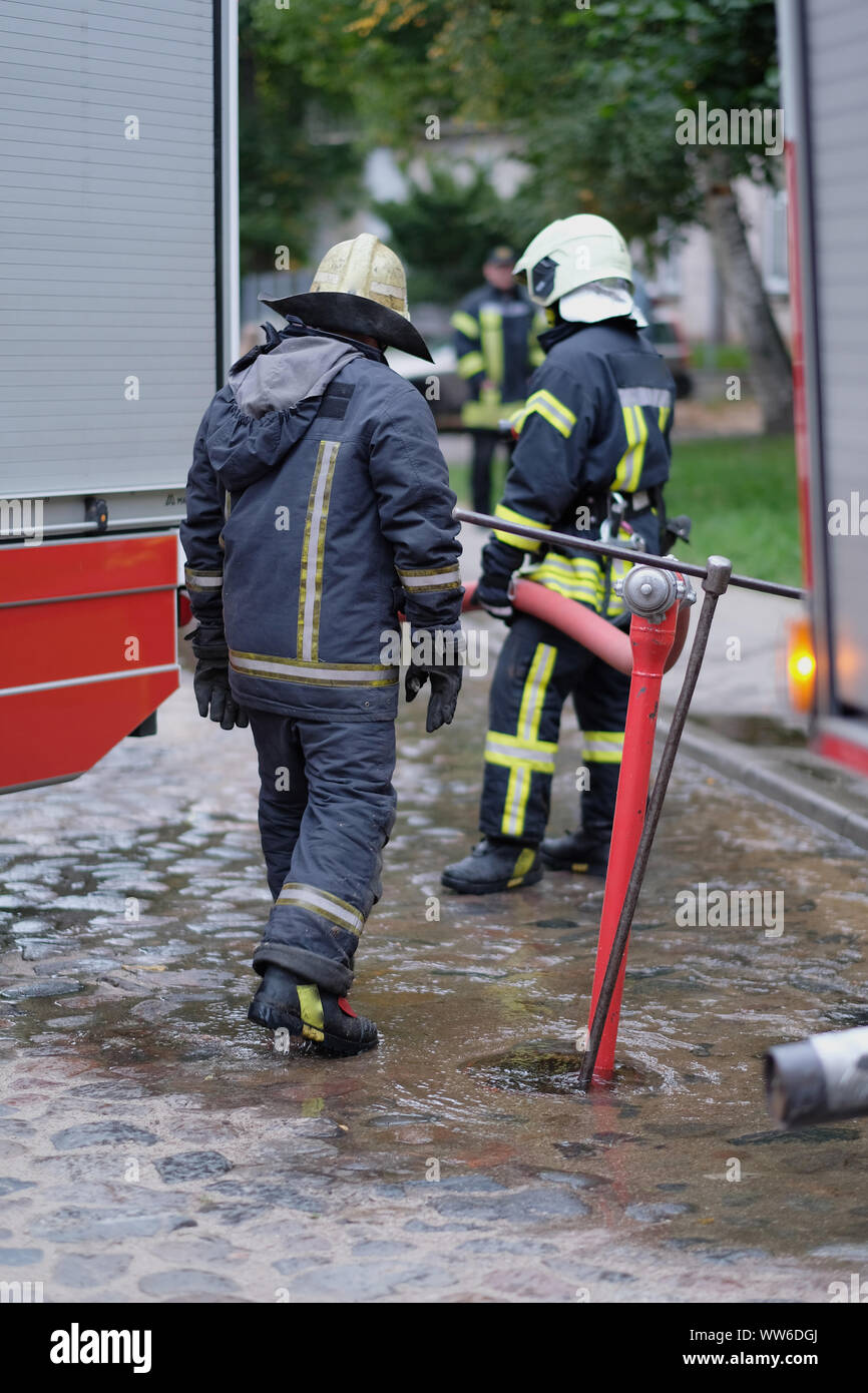 Connections fire brigade hi-res stock photography and images - Alamy