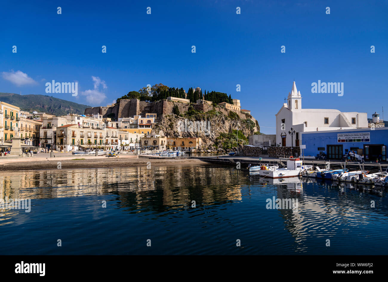 Lipari castle italy hi-res stock photography and images - Alamy
