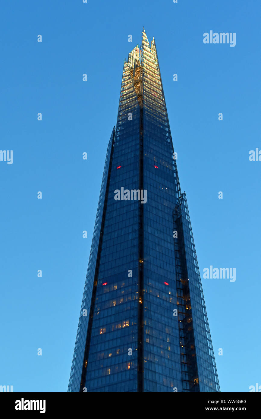 London tower high highest shard hi-res stock photography and images - Alamy