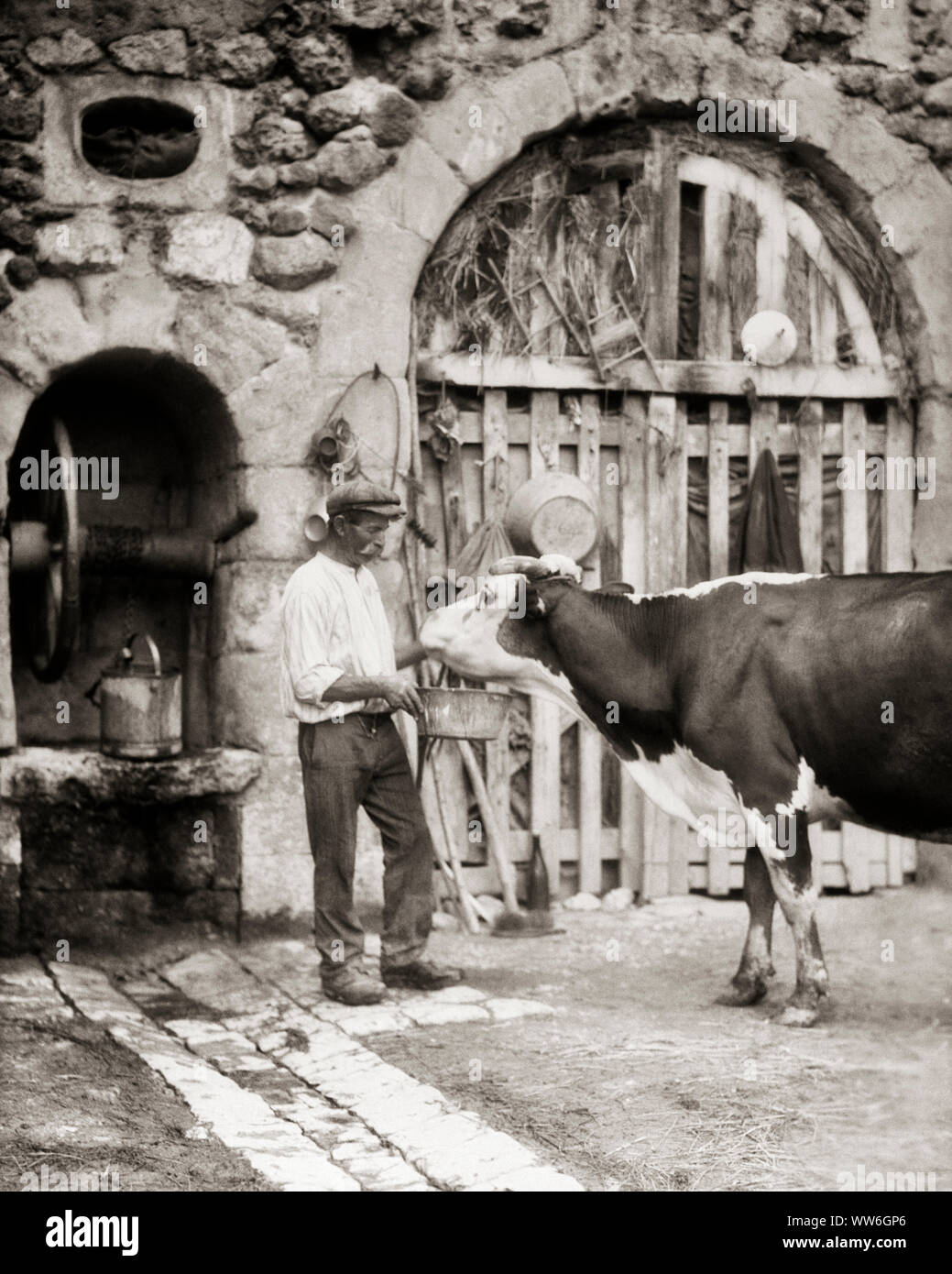 Vintage 1920s Farm High Resolution Stock Photography and Images - Alamy