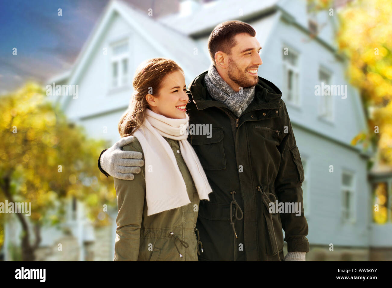 Couple in nice house hi-res stock photography and images - Alamy