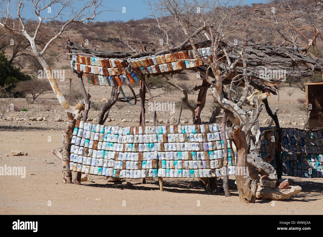 Afrika, Namibia, mountains around the Spitzkoppe, market stall made of ...