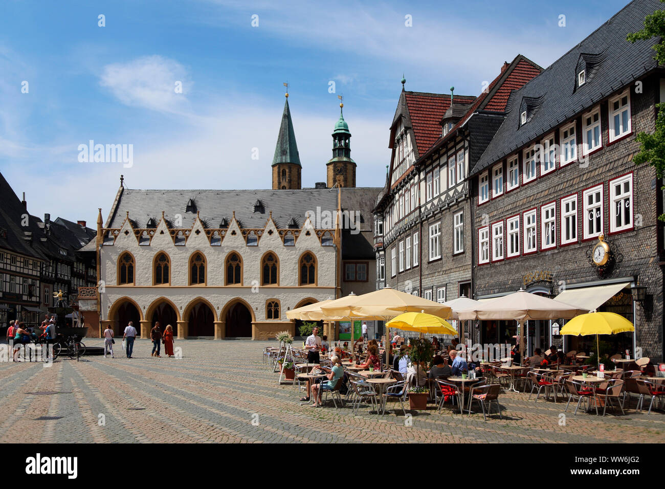 Berlin food bank germany hi-res stock photography and images - Alamy