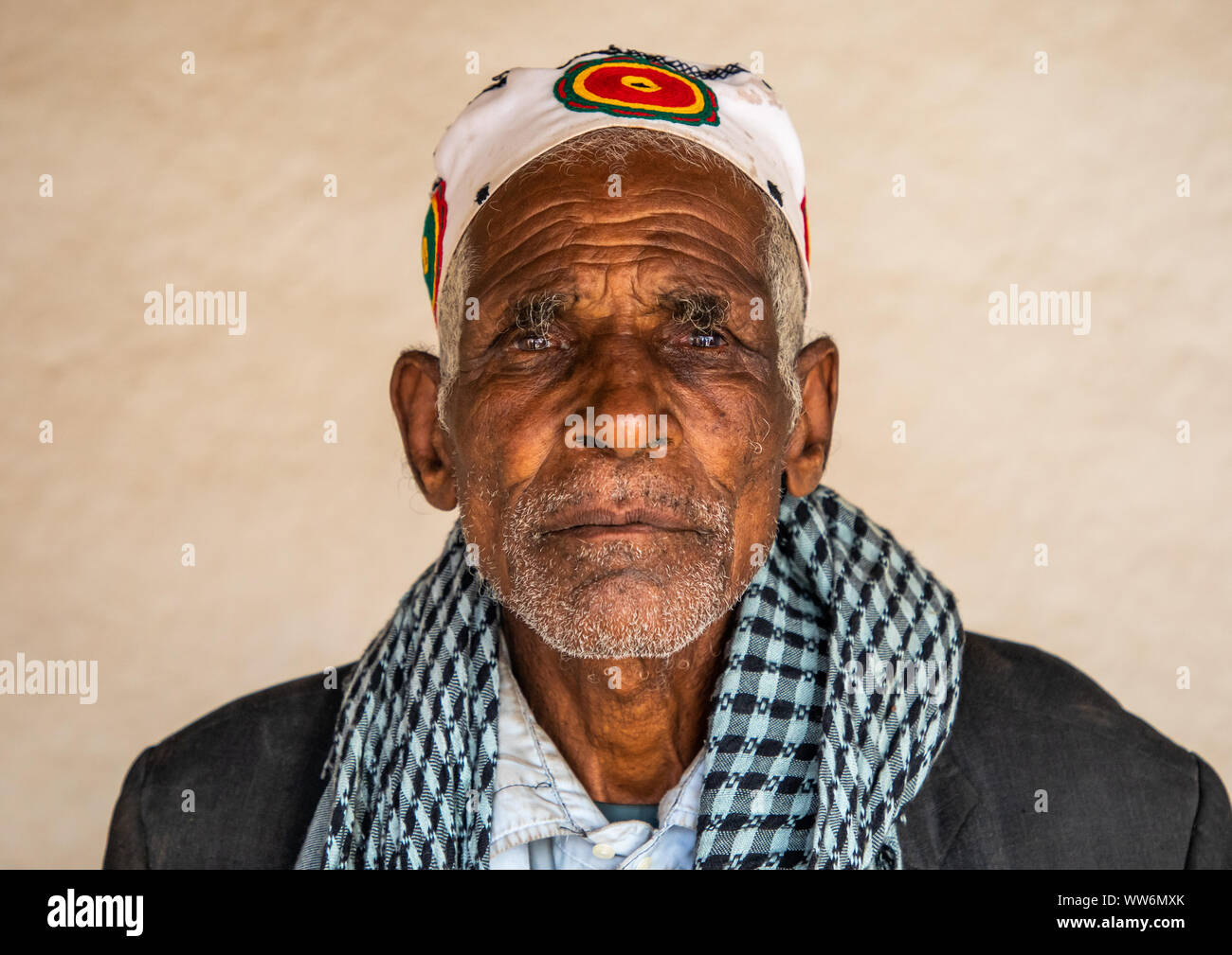 Oromo pilgrim man in Sheikh Hussein shrine, Oromia, Sheik Hussein ...
