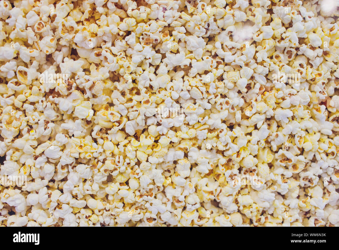 white and plain popcorn for background uses Stock Photo - Alamy