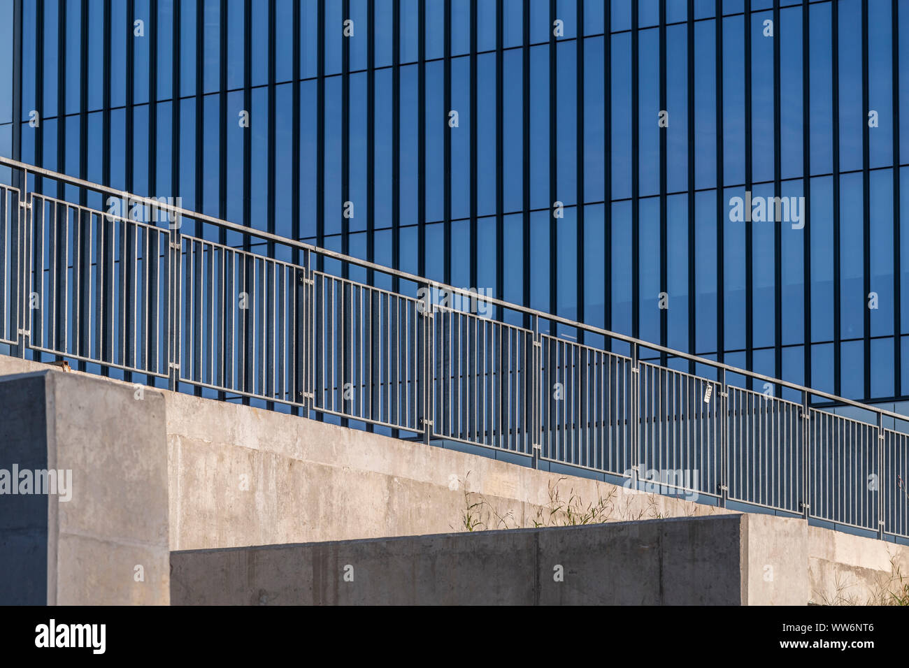 Commercial Building Exterior Railing Detail Stock Photo - Alamy