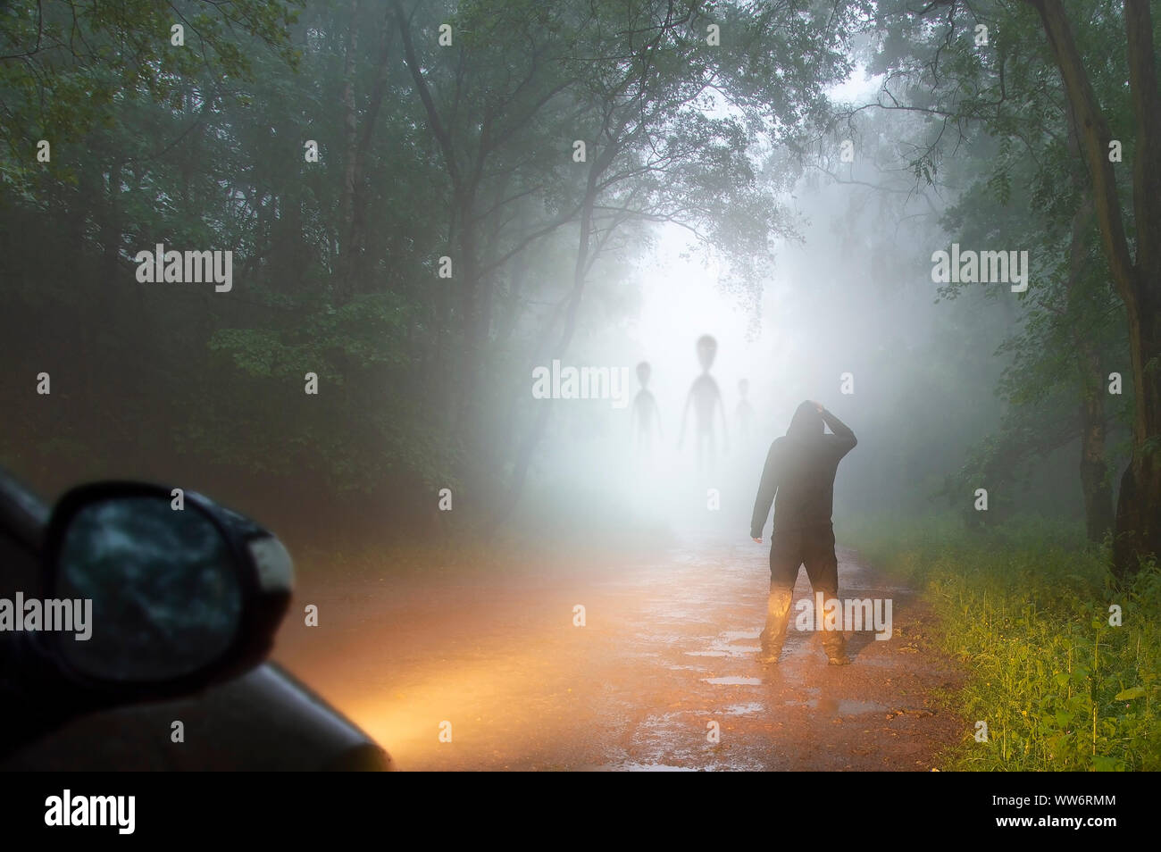 Alien looking car hi-res stock photography and images - Alamy