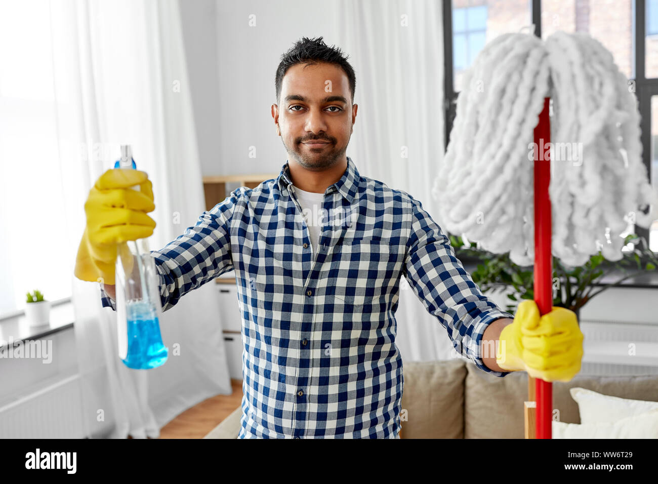 Indian housework cleaning hi-res stock photography and images - Alamy
