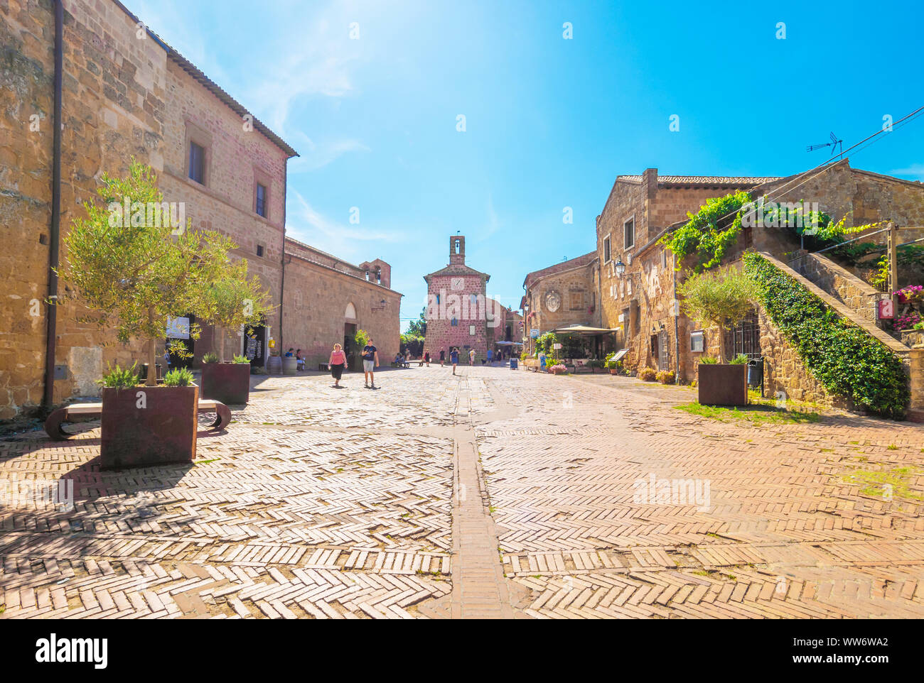 Sovana (Italy) - A small etruscan and medieval stone village in the ...