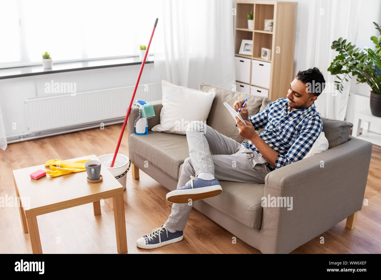 House cleaning indian hi-res stock photography and images - Alamy