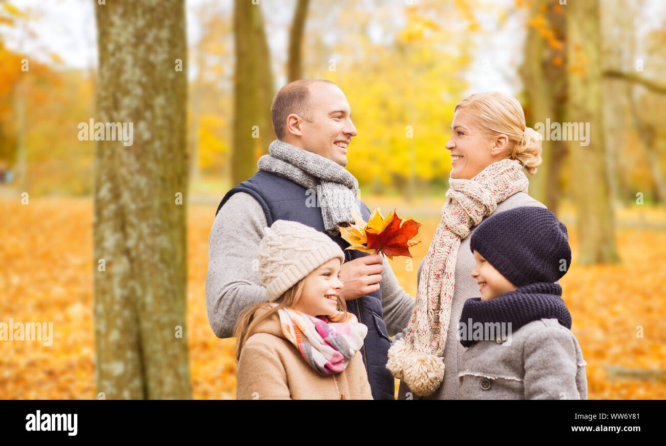 Fall children hi-res stock photography and images - Alamy