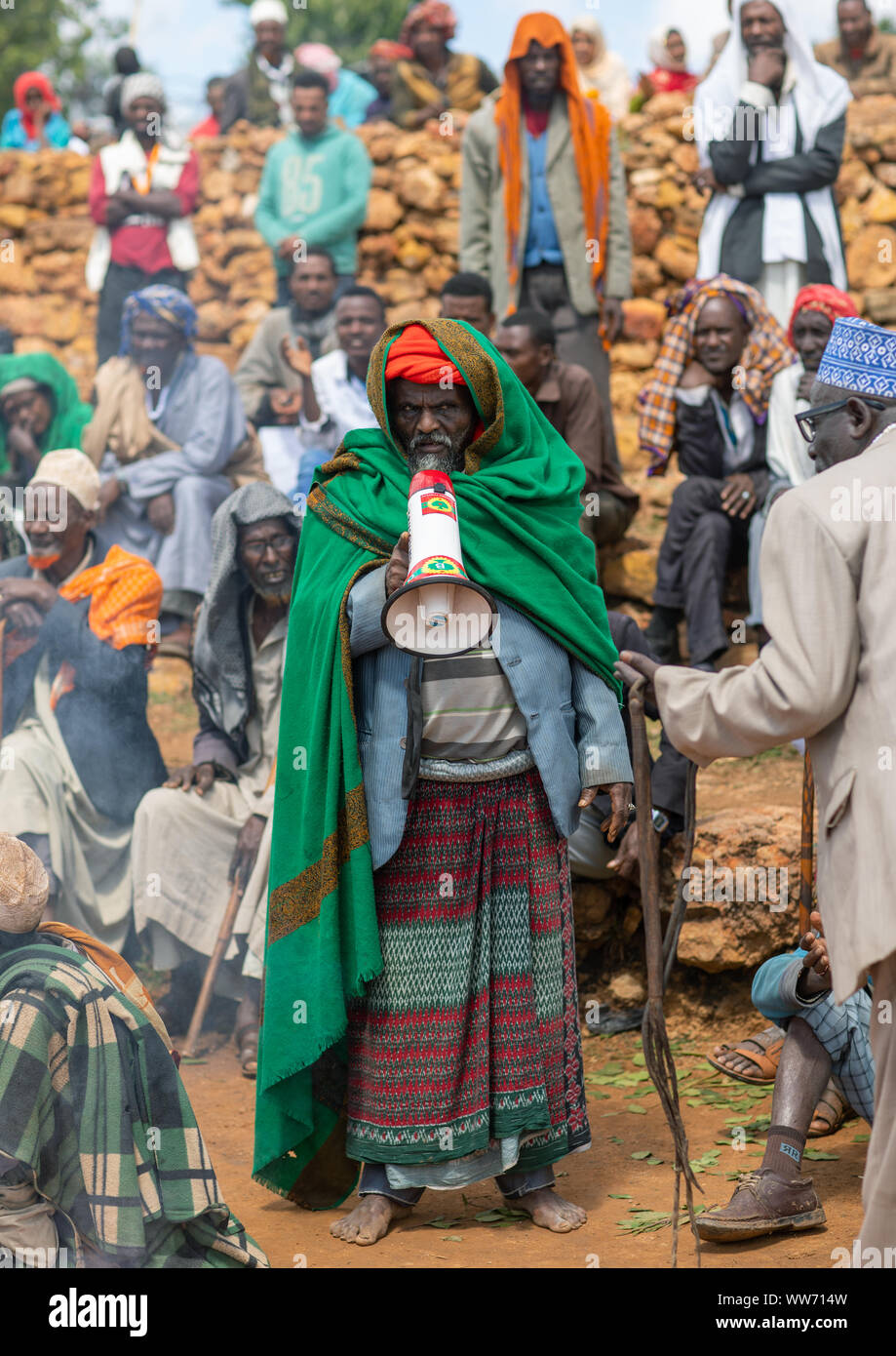 Oromo pilgrims in the shrine of sufi Sheikh Hussein , Oromia, Sheik ...