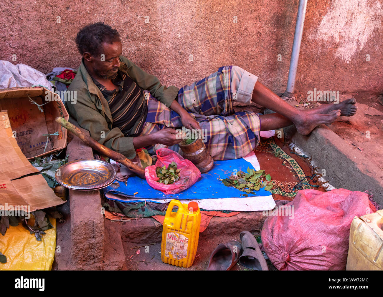 Without teeth hi-res stock photography and images - Alamy