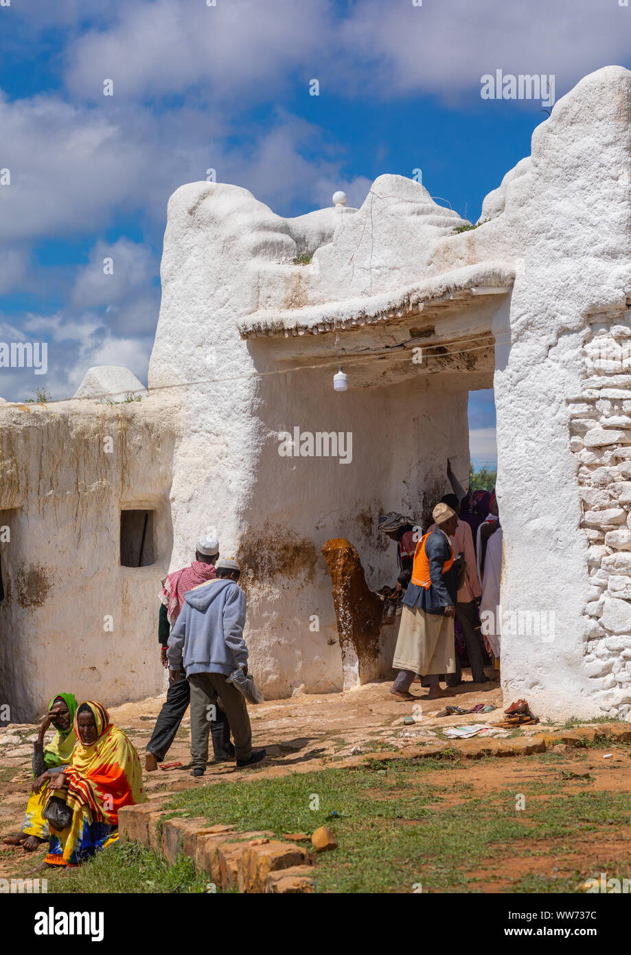 Oromo pilgrims in Sheikh Hussein shrine gate, Oromia, Sheik Hussein ...