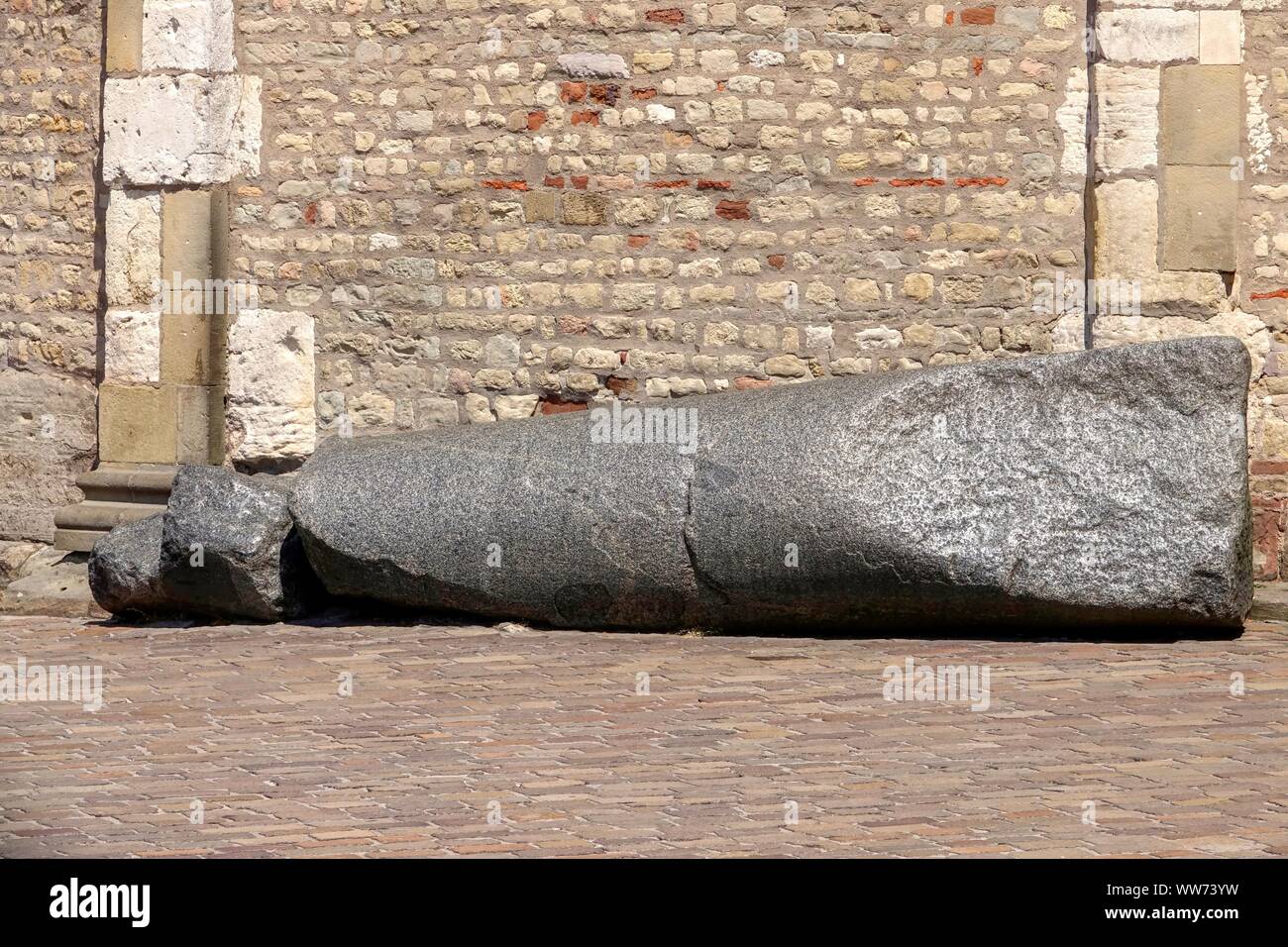 Domstein fragments of a roman granite column hi-res stock photography ...
