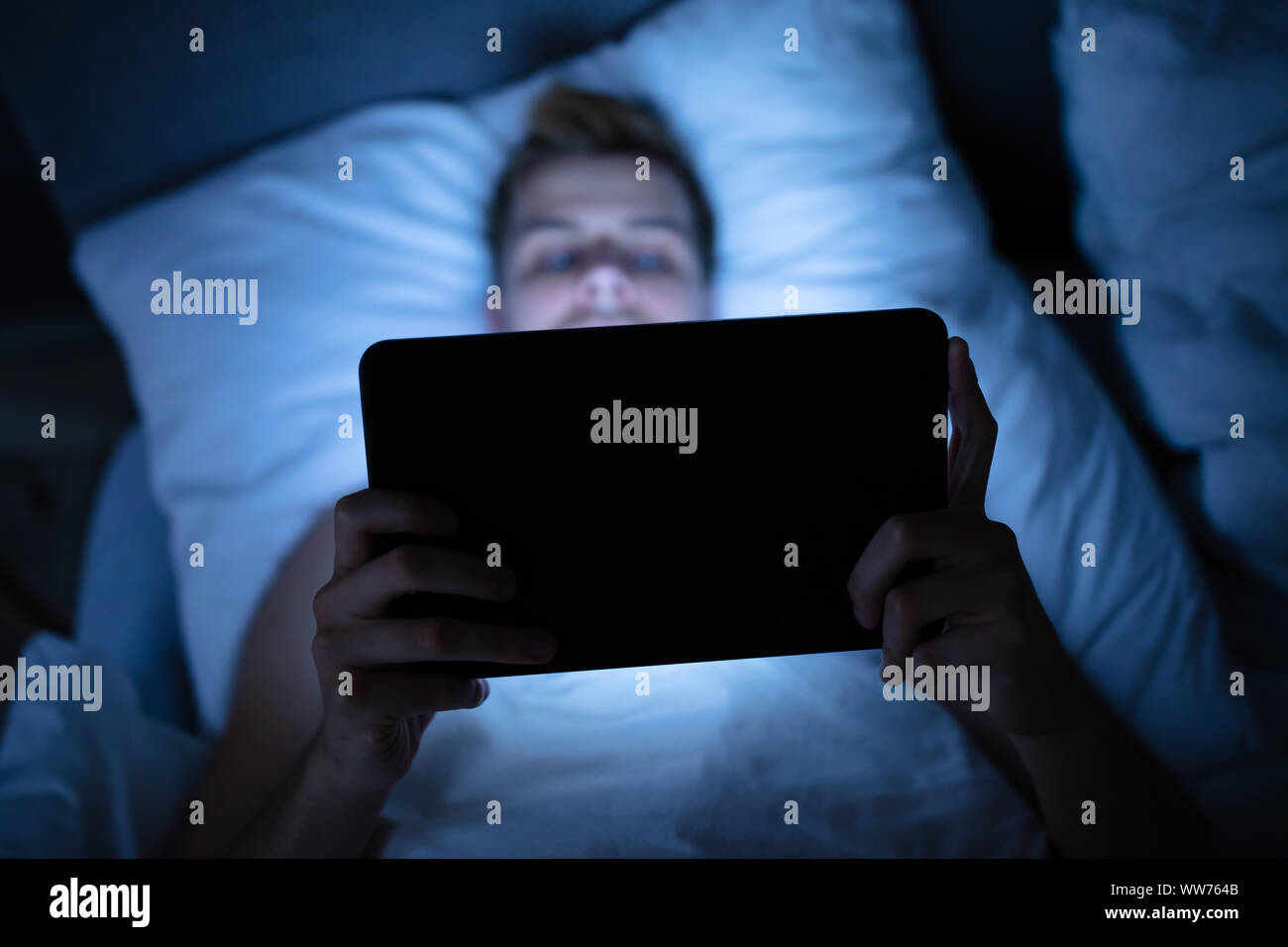 Computer bed night hi-res stock photography and images - Alamy