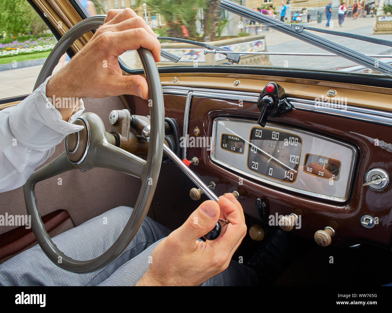 Italian classic car hi-res stock photography and images - Alamy