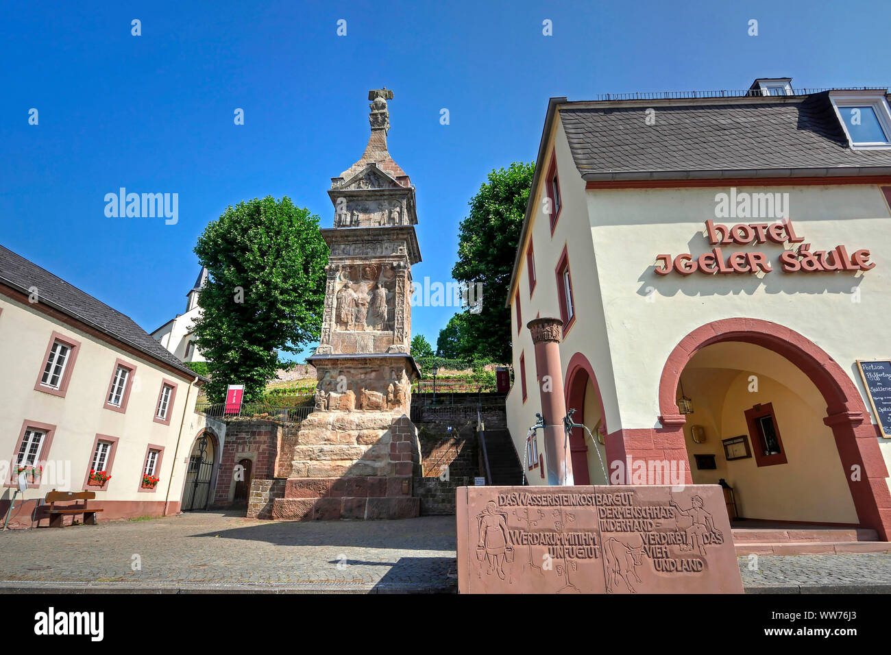 Igel column hi-res stock photography and images - Alamy