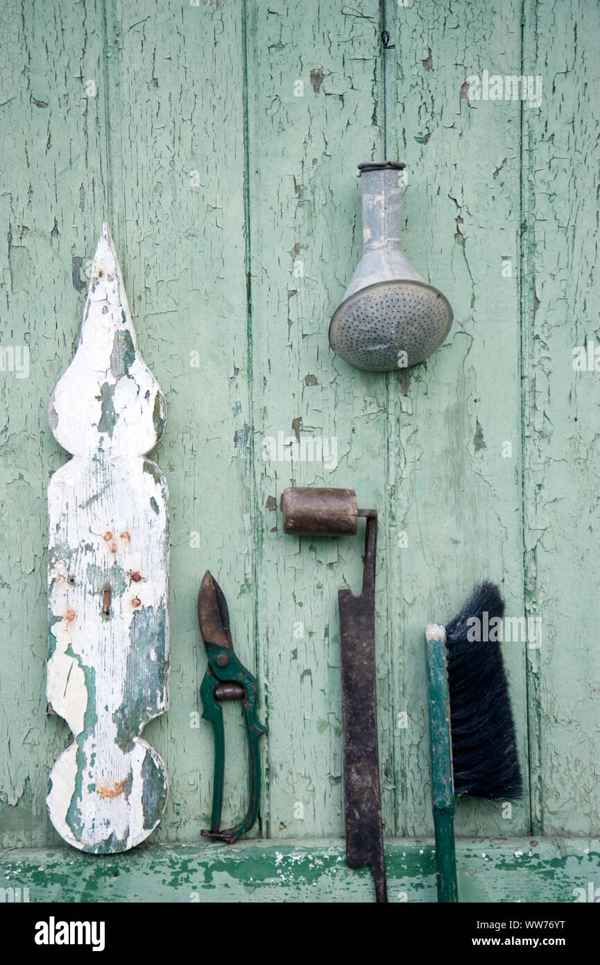 Props for the garden hi-res stock photography and images - Alamy