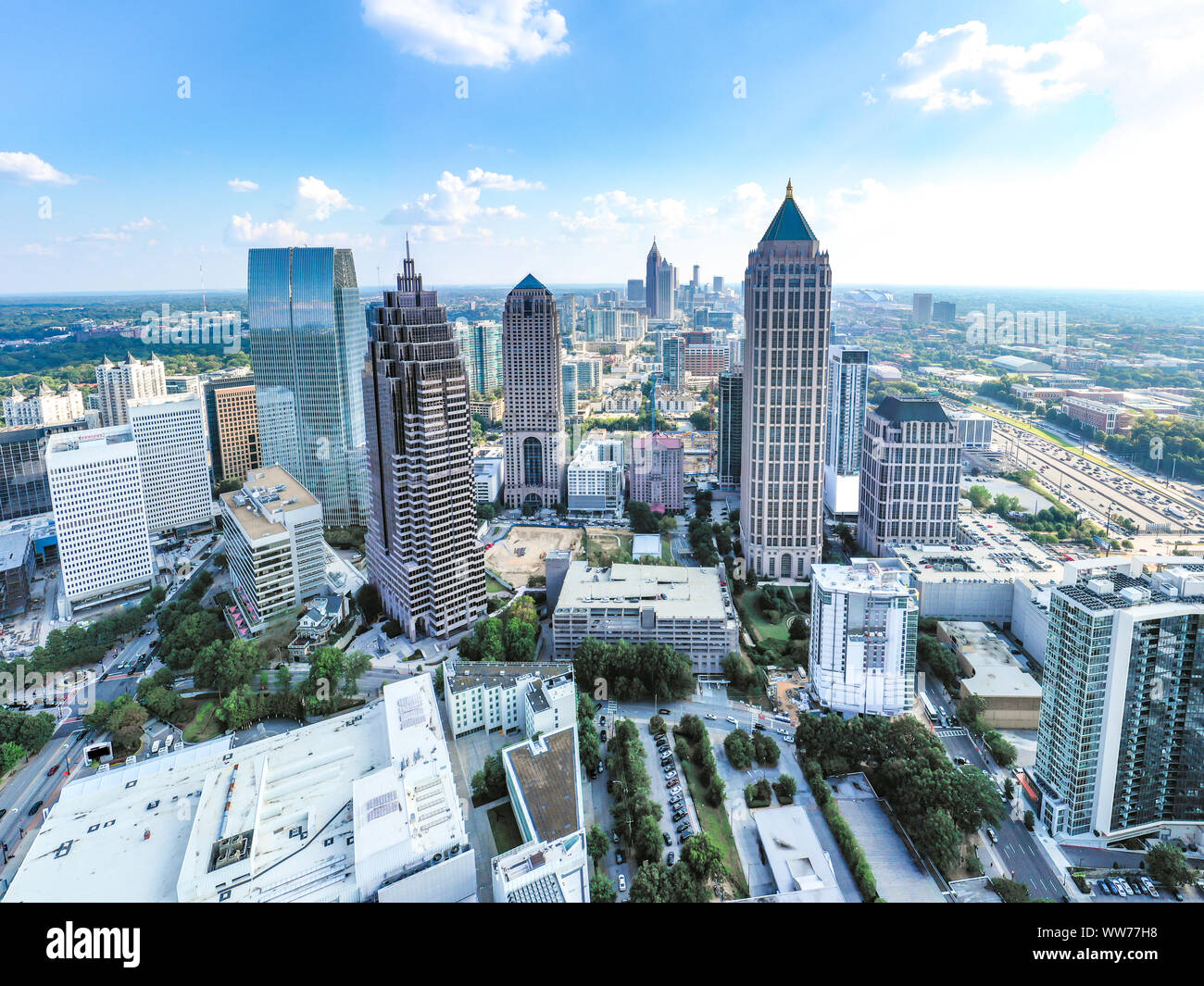 Helicopter atlanta skyline sunset hi-res stock photography and images ...