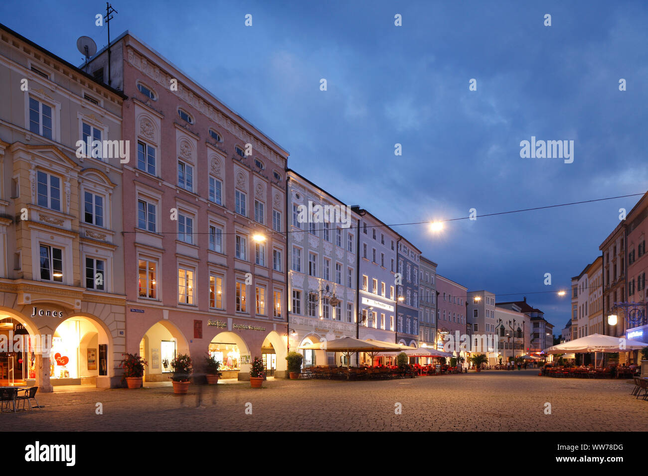 Max-Josefs-Platz Square, historic residential and commercial buildings ...